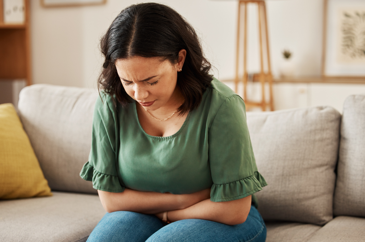 Ventre gonflé, ballonnements : que faire ? - OMNi-BiOTiC®